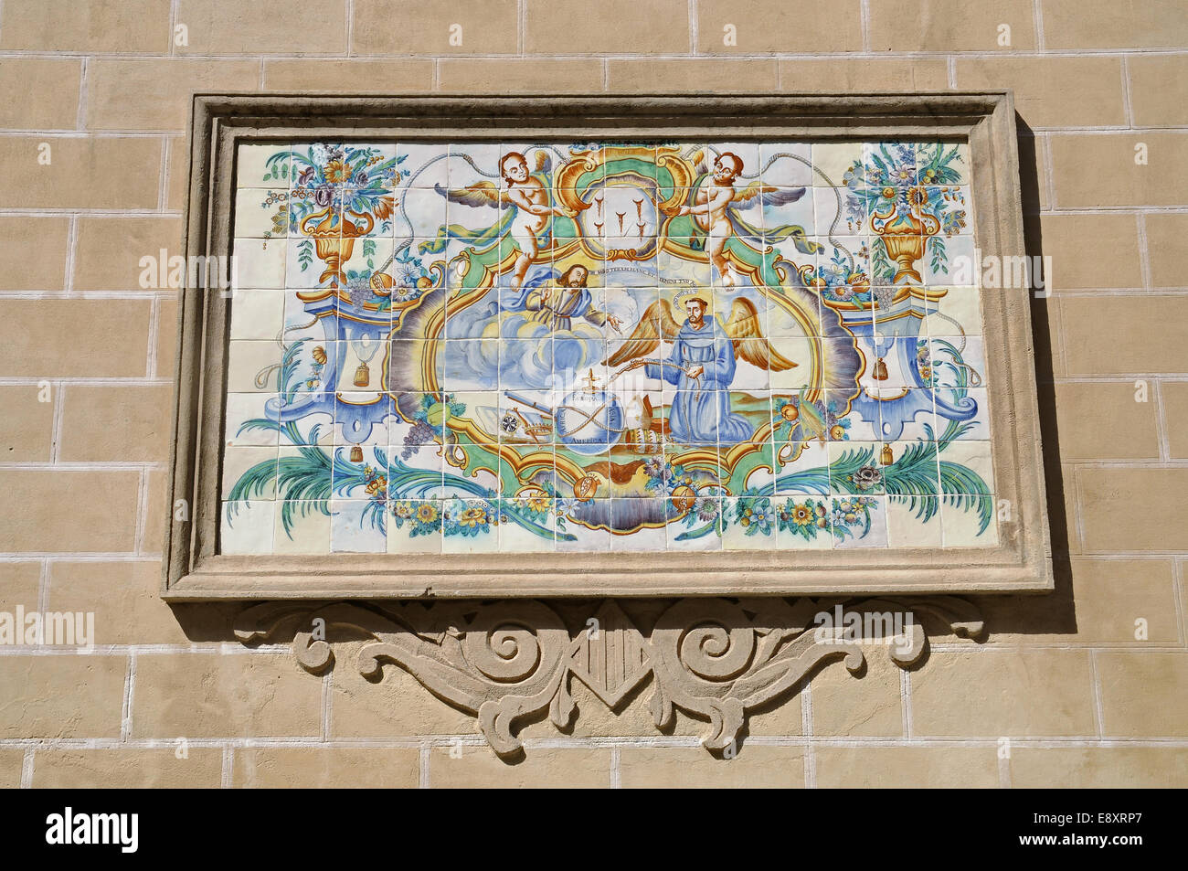 Spanish tiles hi-res stock photography and images - Alamy