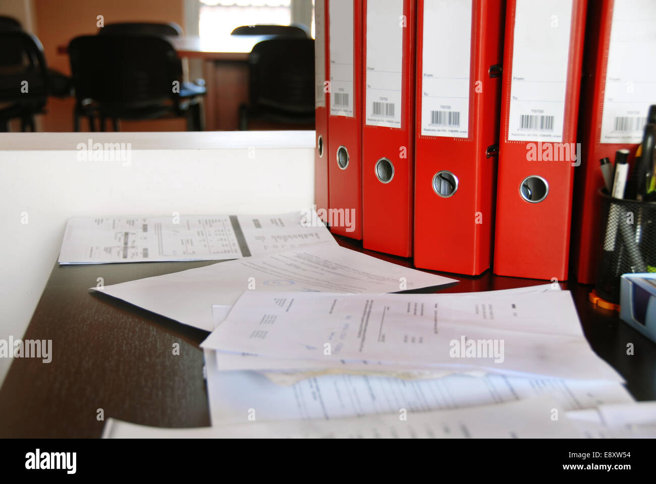Invoices folder hi-res stock photography and images - Alamy