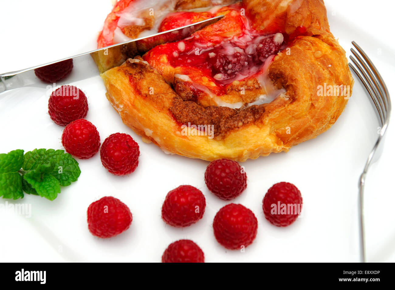 Raspberry danish pastry hi-res stock photography and images - Alamy