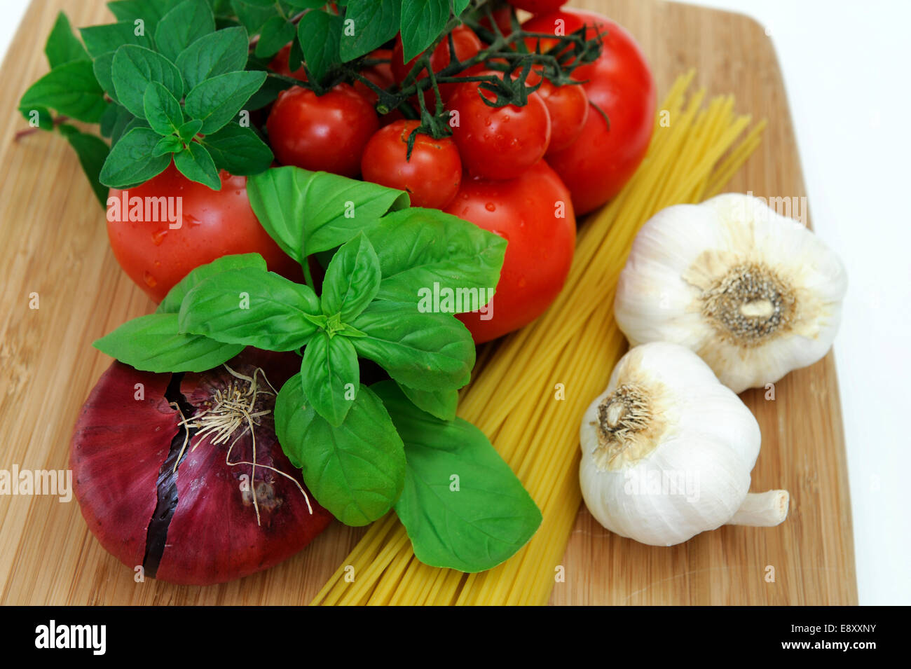 Spaghetti ingredients hi-res stock photography and images - Alamy