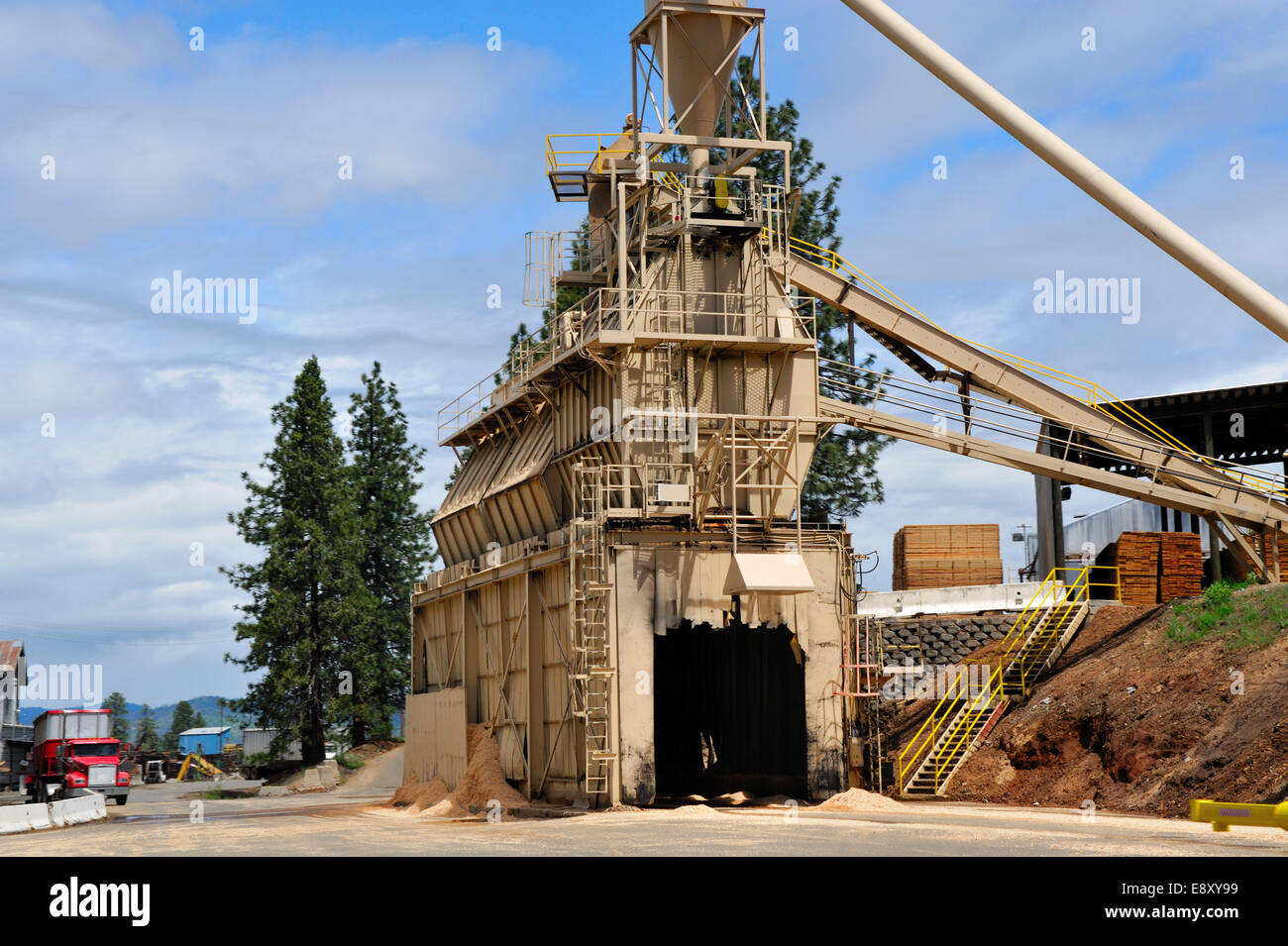 Lumber harvest hi-res stock photography and images - Alamy