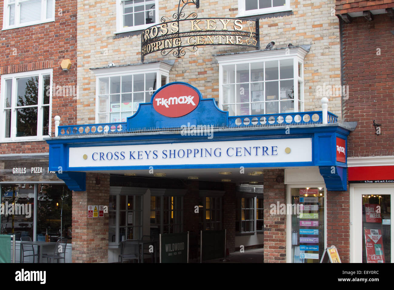 Cross keys shopping centre hi-res stock photography and images - Alamy