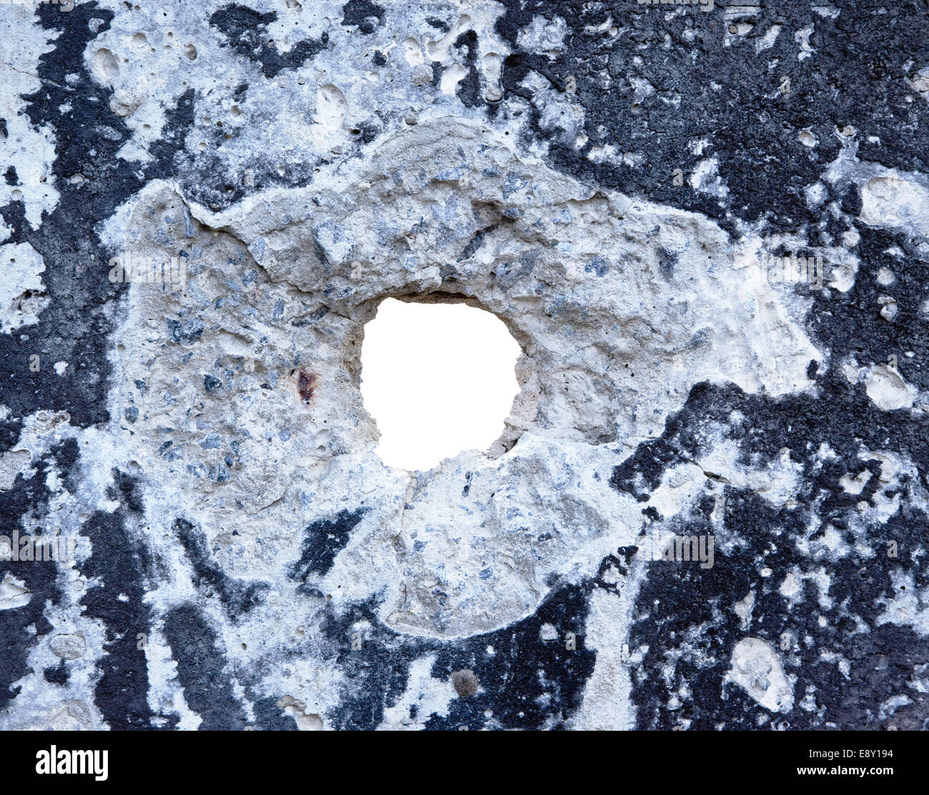 Concrete wall damage bullet hi-res stock photography and images - Alamy