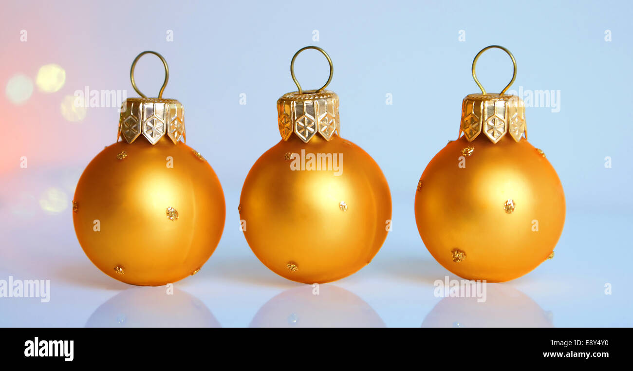 Three gold balls hi-res stock photography and images - Alamy