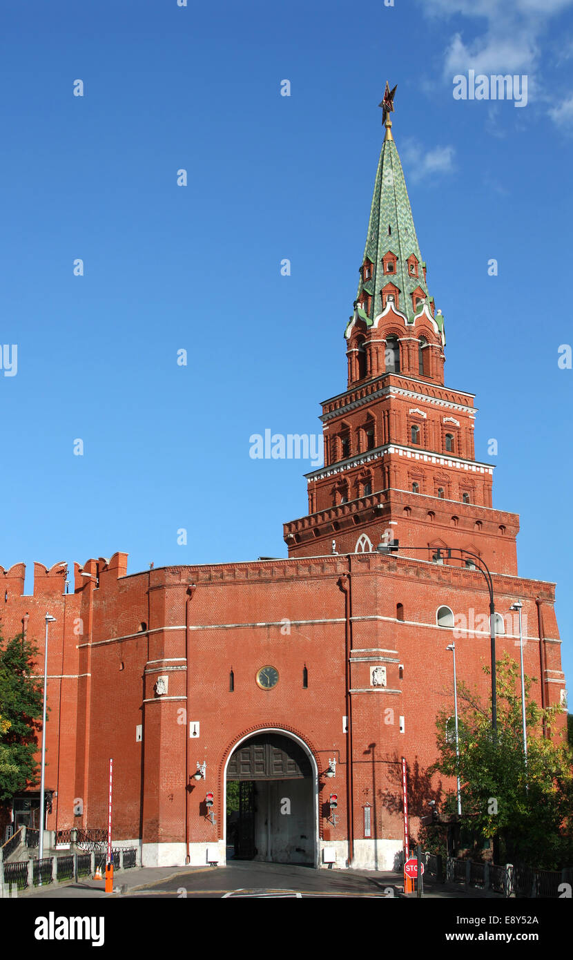 Russia moscow red gates hi-res stock photography and images - Alamy