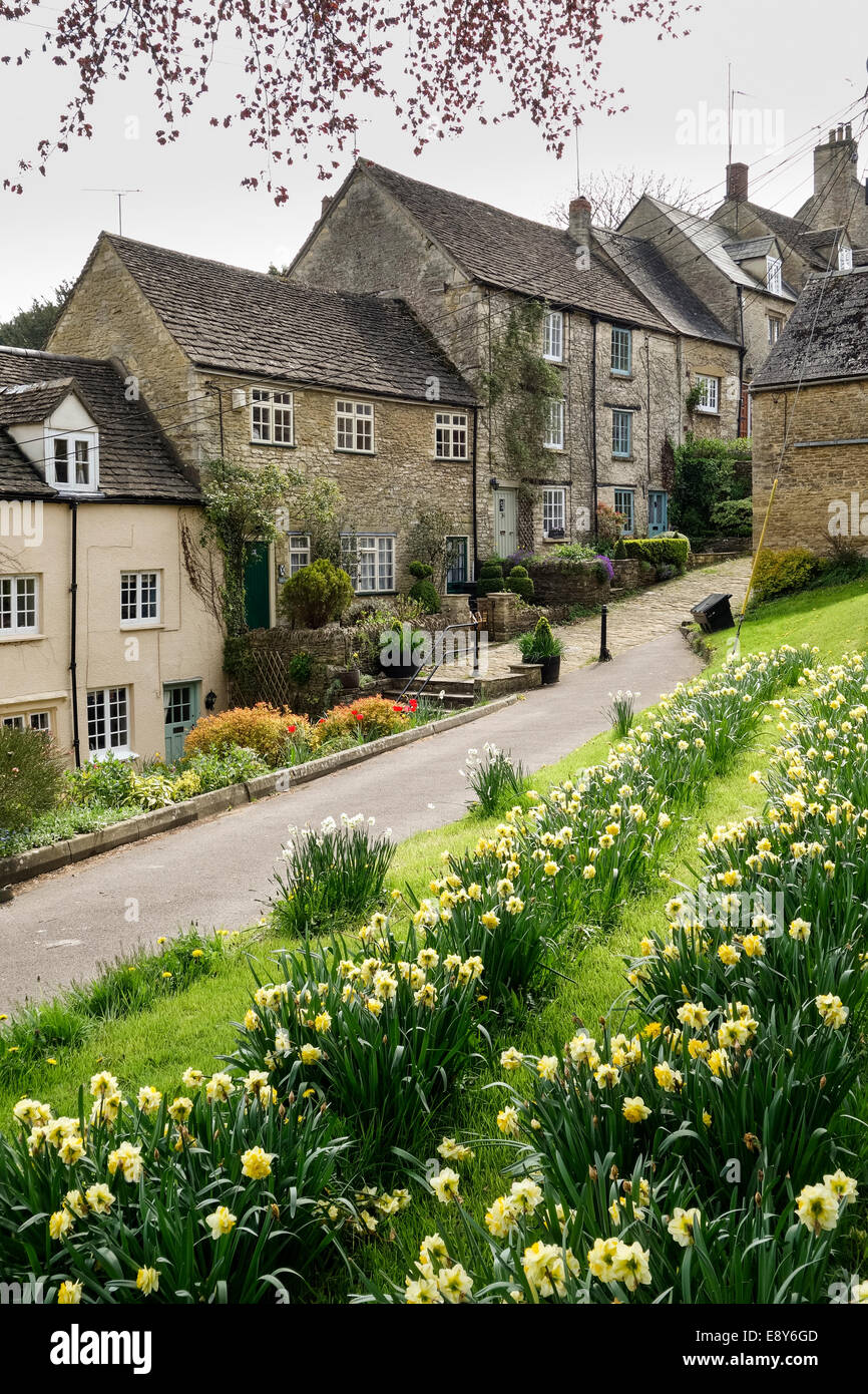 Cotswold stone cottages in Chipping Steps in Tetbury, Gloucestershire ...