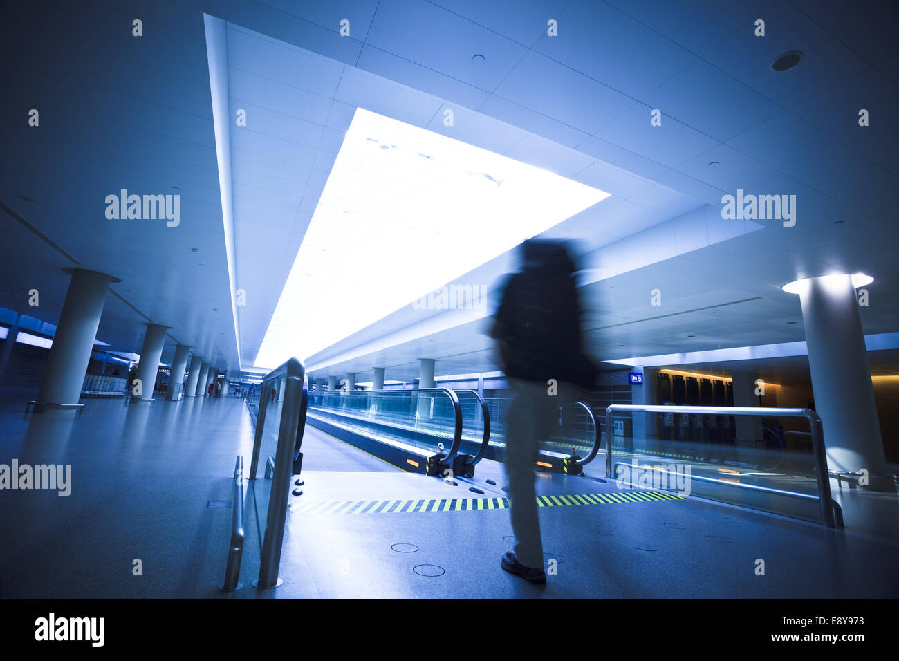 Bag of passenger hi-res stock photography and images - Alamy