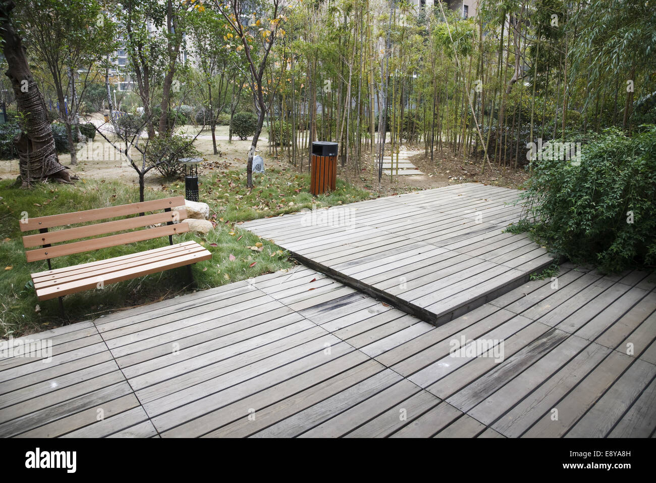 Chinese footpath hi-res stock photography and images - Alamy