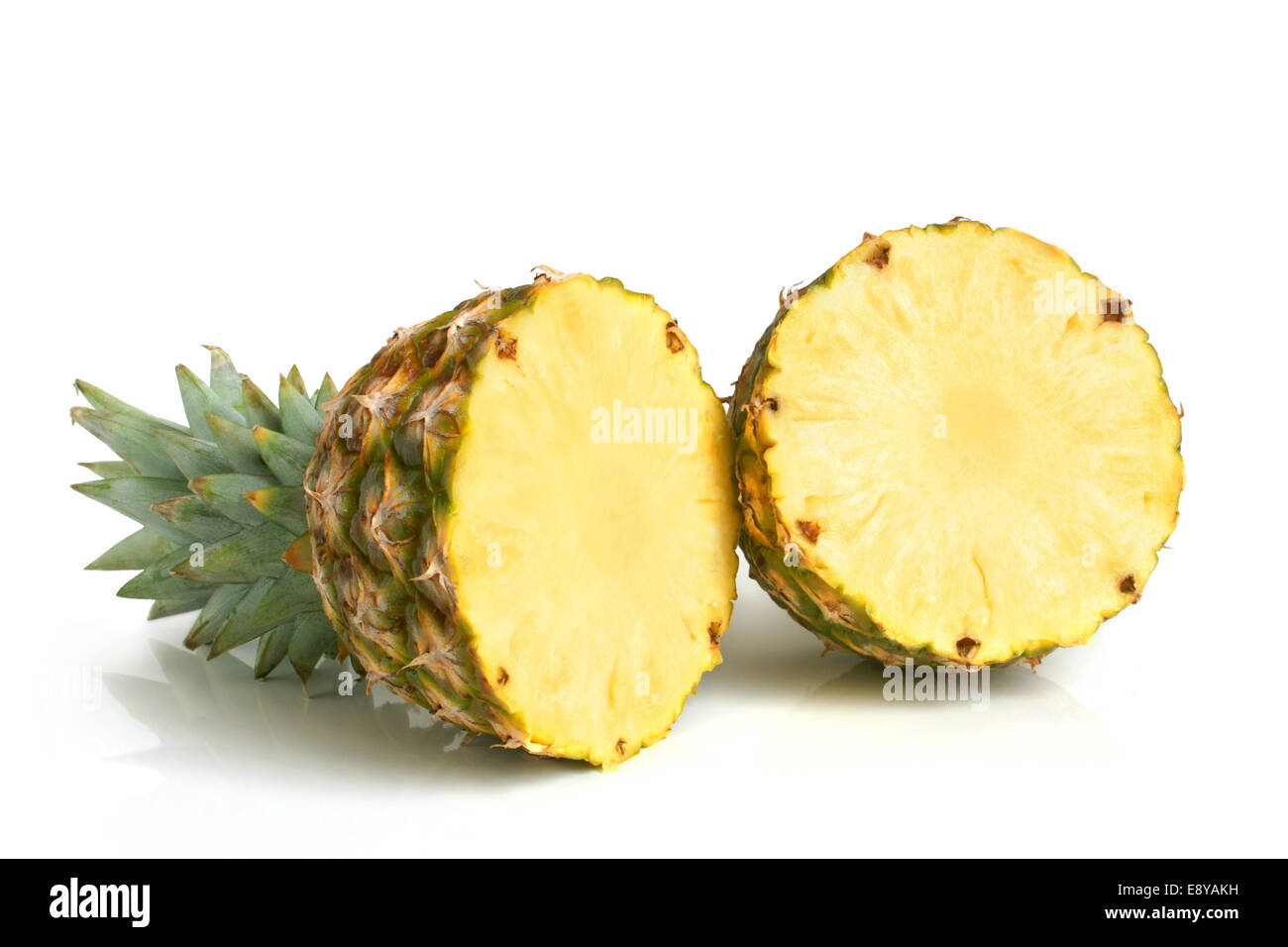 Pineapple split hi-res stock photography and images - Alamy