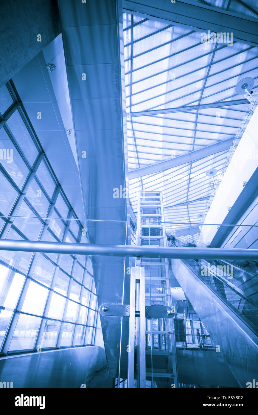 Busy hall hi-res stock photography and images - Alamy