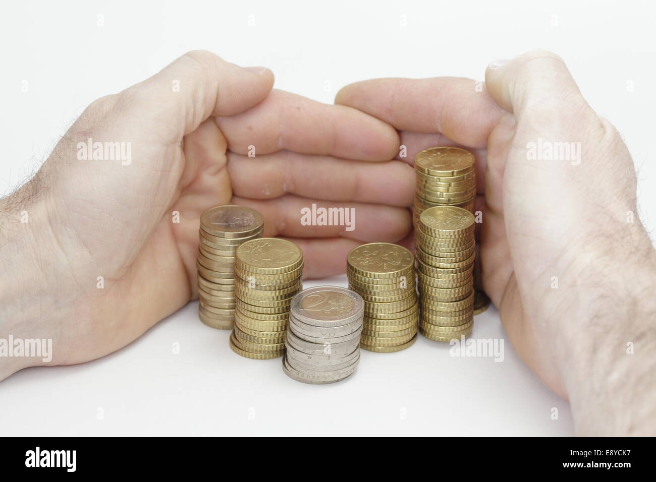 Geld einsammeln hi-res stock photography and images - Alamy