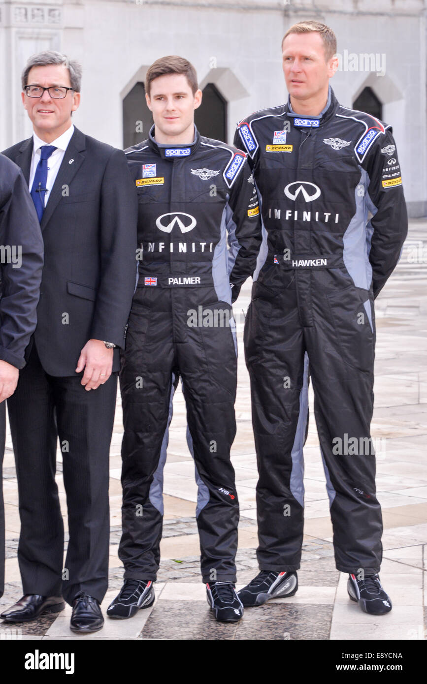 London,UK. 16th October, 2014. Infiniti Support the Paras Racing team ...