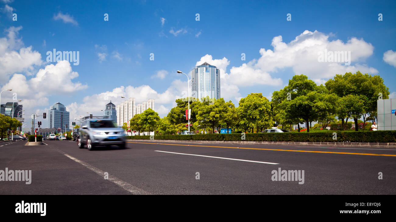 Natural city scene hi-res stock photography and images - Alamy