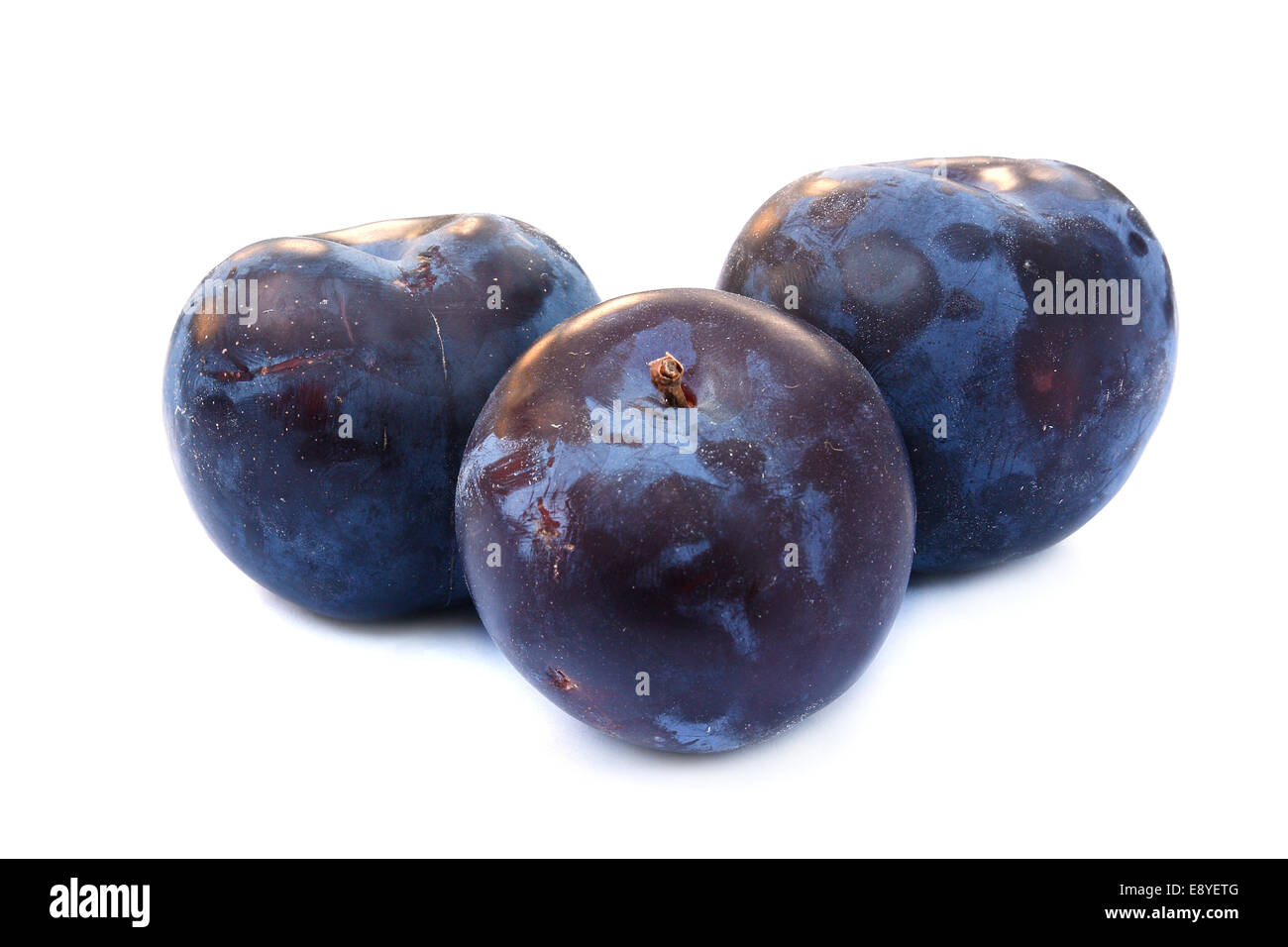 Three fresh purple plums hi-res stock photography and images - Alamy