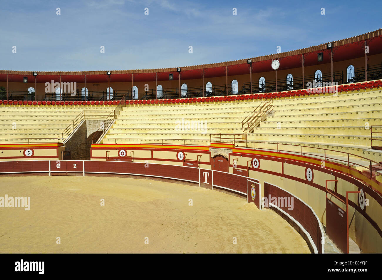 Alicante bull ring hi-res stock photography and images - Alamy