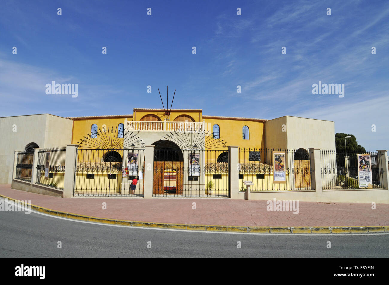 Bull portal hi-res stock photography and images - Alamy