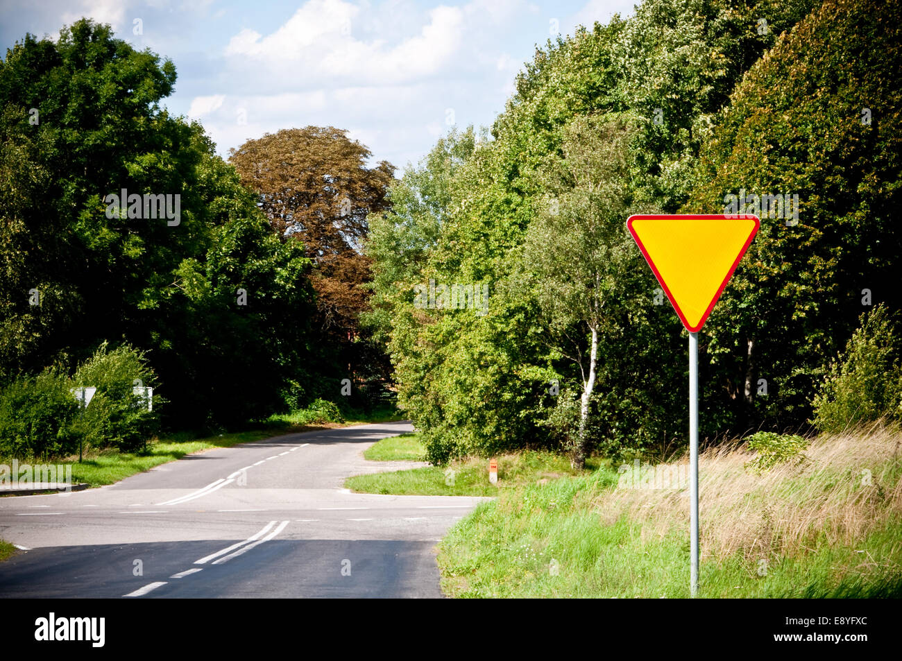 Crossroad sign hi-res stock photography and images - Alamy