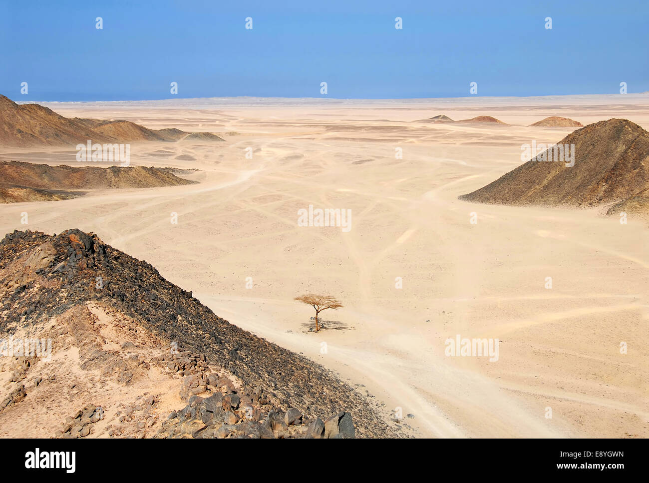 Desert hurghada red sea egypt hi-res stock photography and images - Alamy