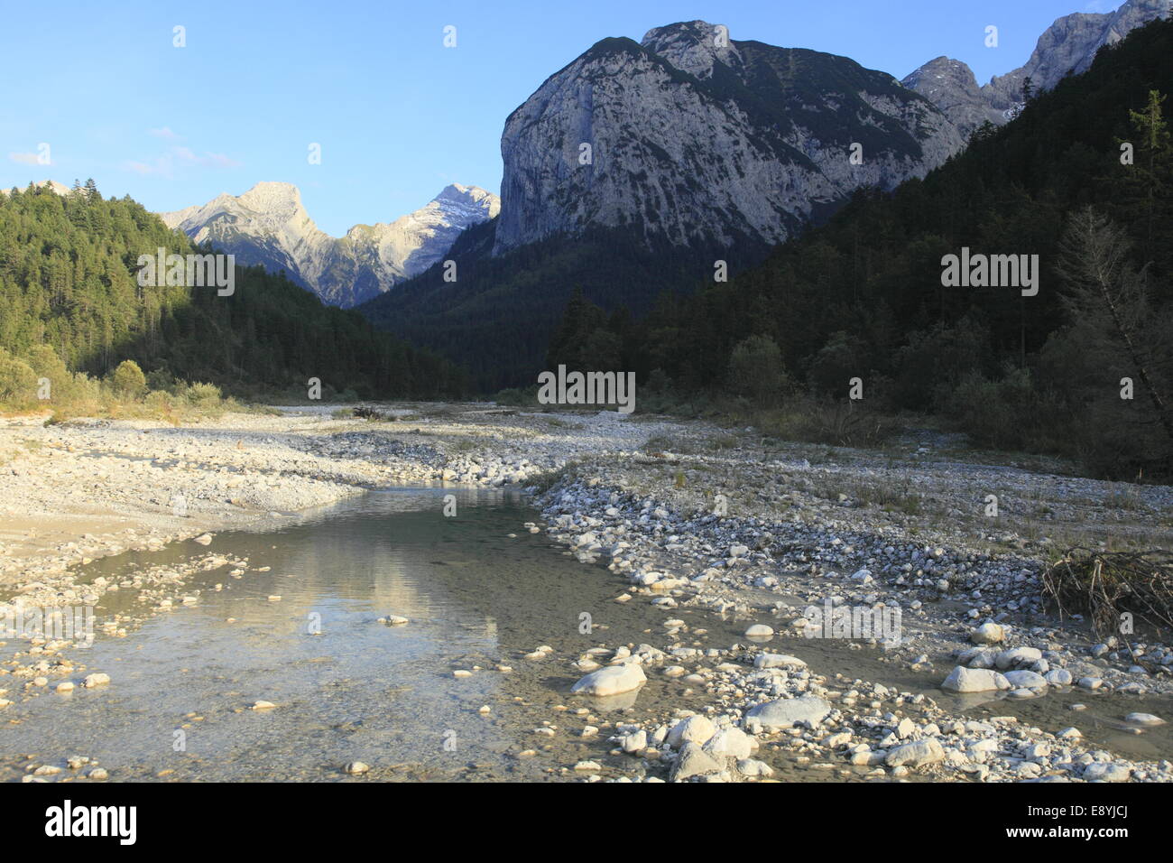 Narrow valley hi-res stock photography and images - Alamy
