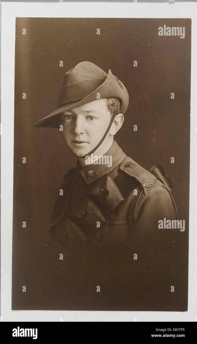 Alan davis hi-res stock photography and images - Alamy