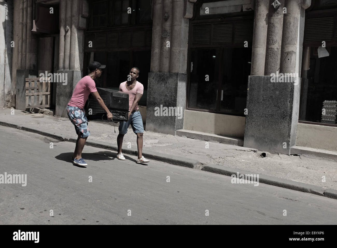 Cuba people 1940s hi-res stock photography and images - Alamy