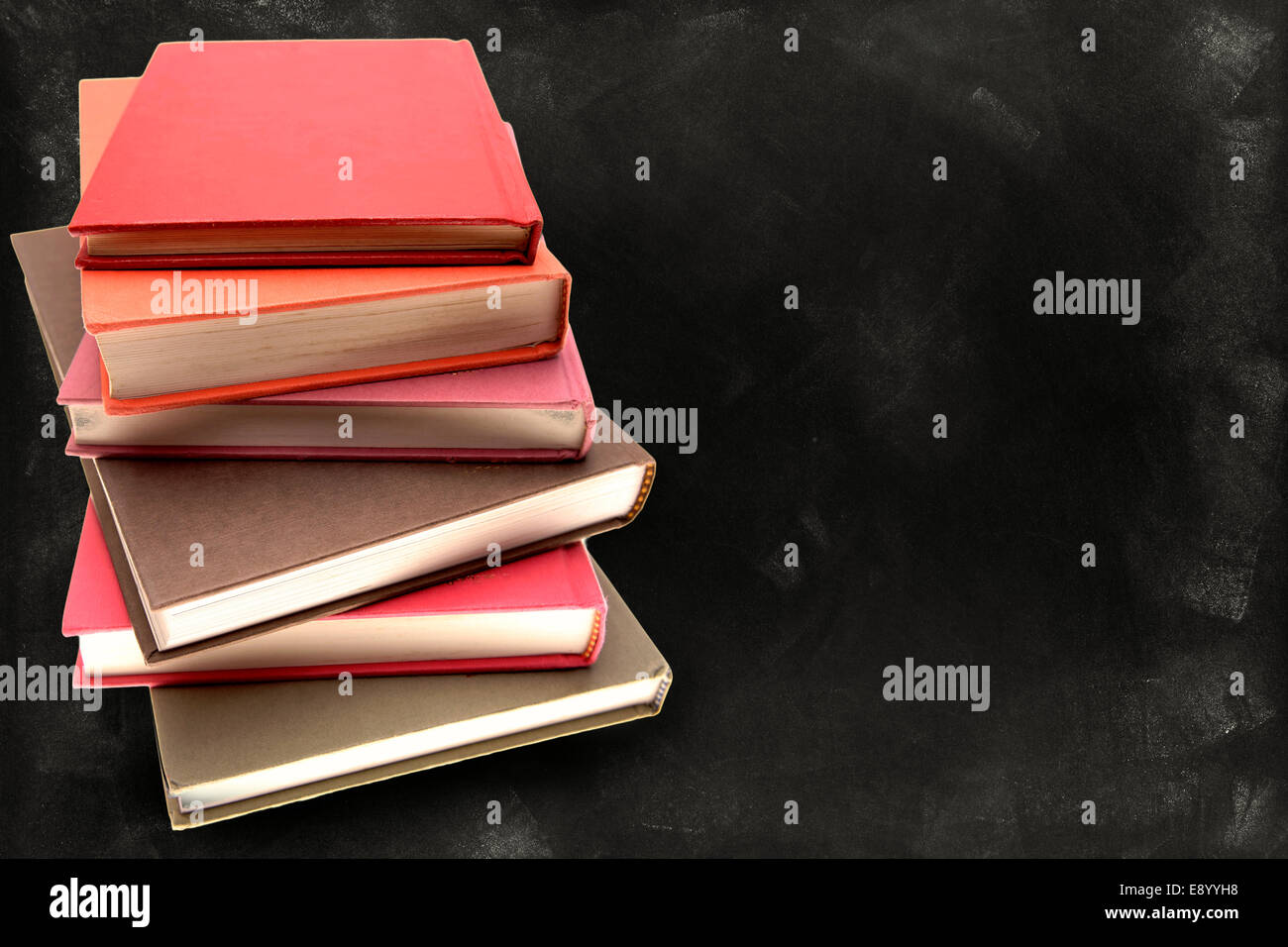 Pile of books hi-res stock photography and images - Alamy