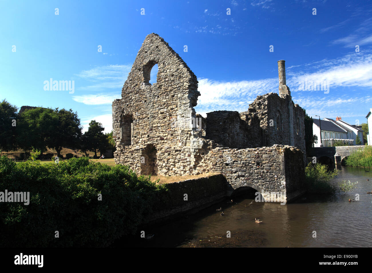 Summer view over Constables House, the Norman Hall, Christchurch town ...