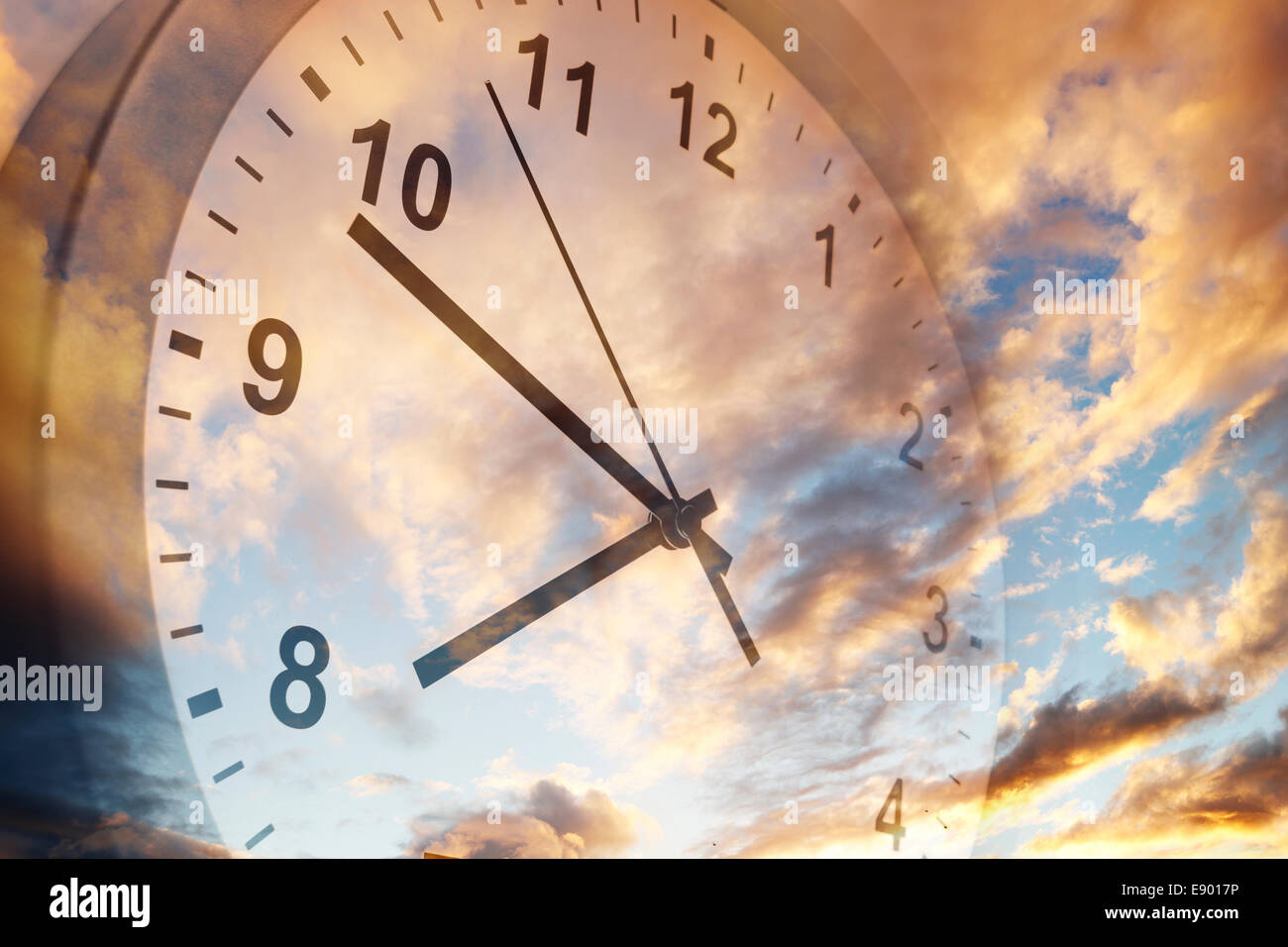 Eight day clock hi-res stock photography and images - Alamy