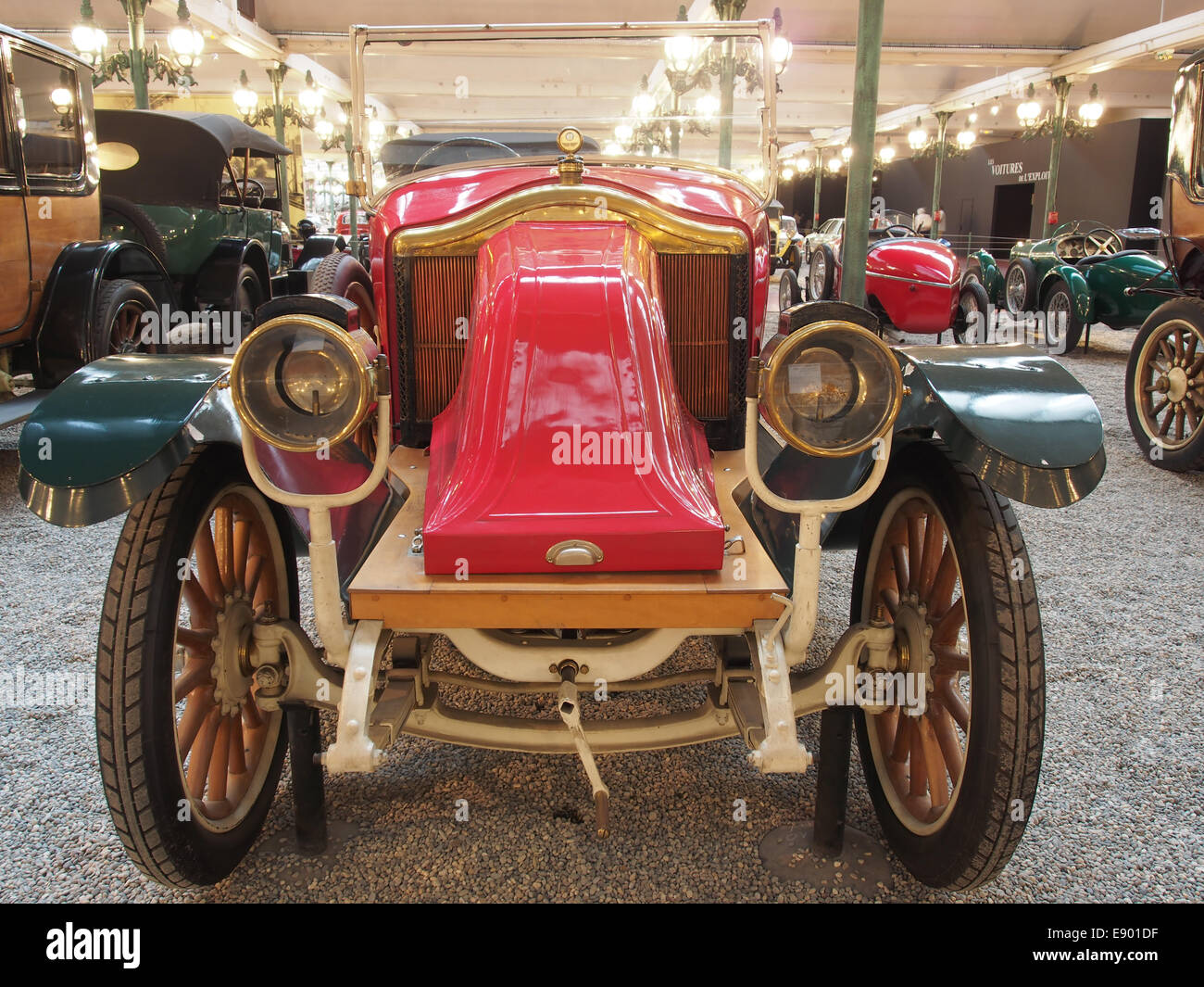 The 1919 Renault Torpedo EU is a classic car featuring a 4-cylinder ...