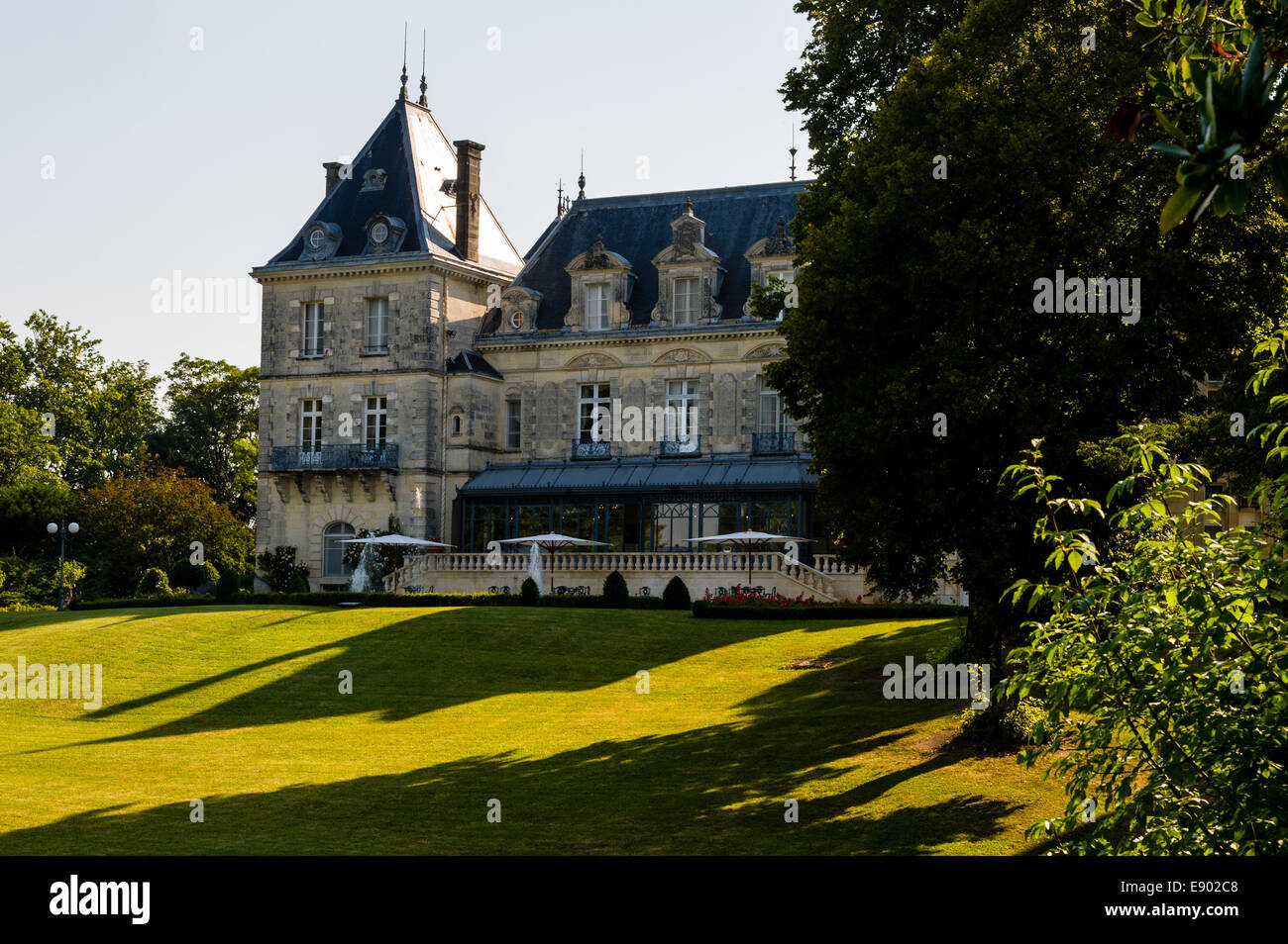 Mirambeau hi-res stock photography and images - Alamy