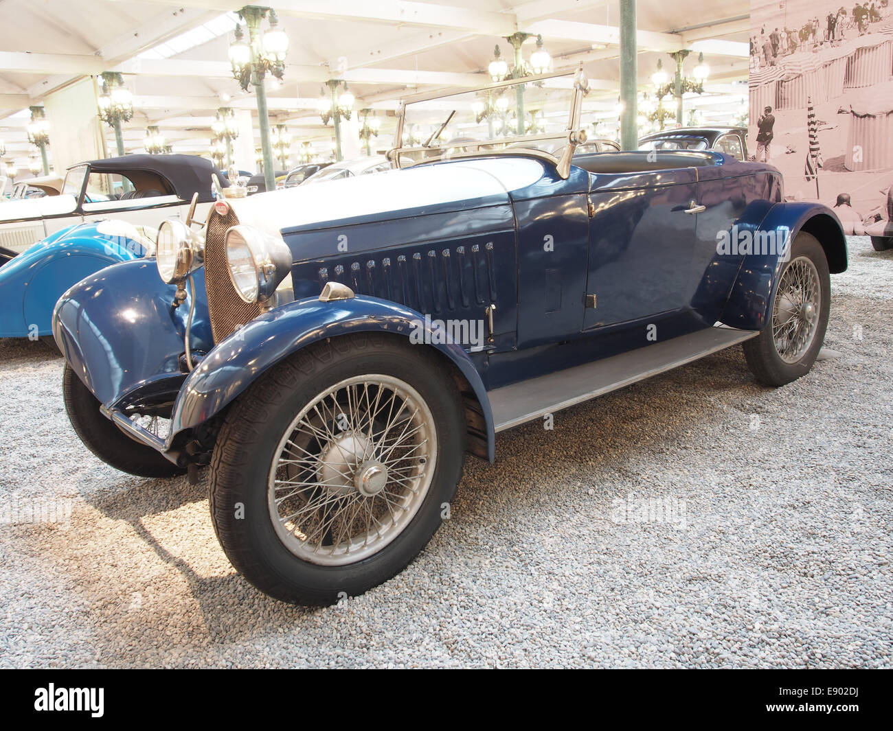 The 1926 Bugatti roadster 40 is a classic car featuring a 4-cylinder ...