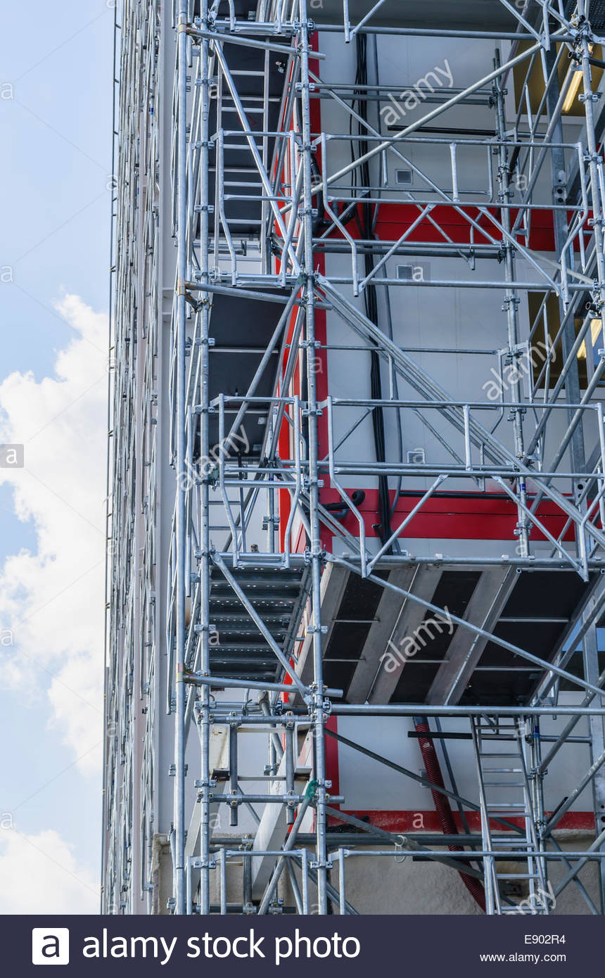 Scaffold Platform Stock Photos & Scaffold Platform Stock Images - Alamy