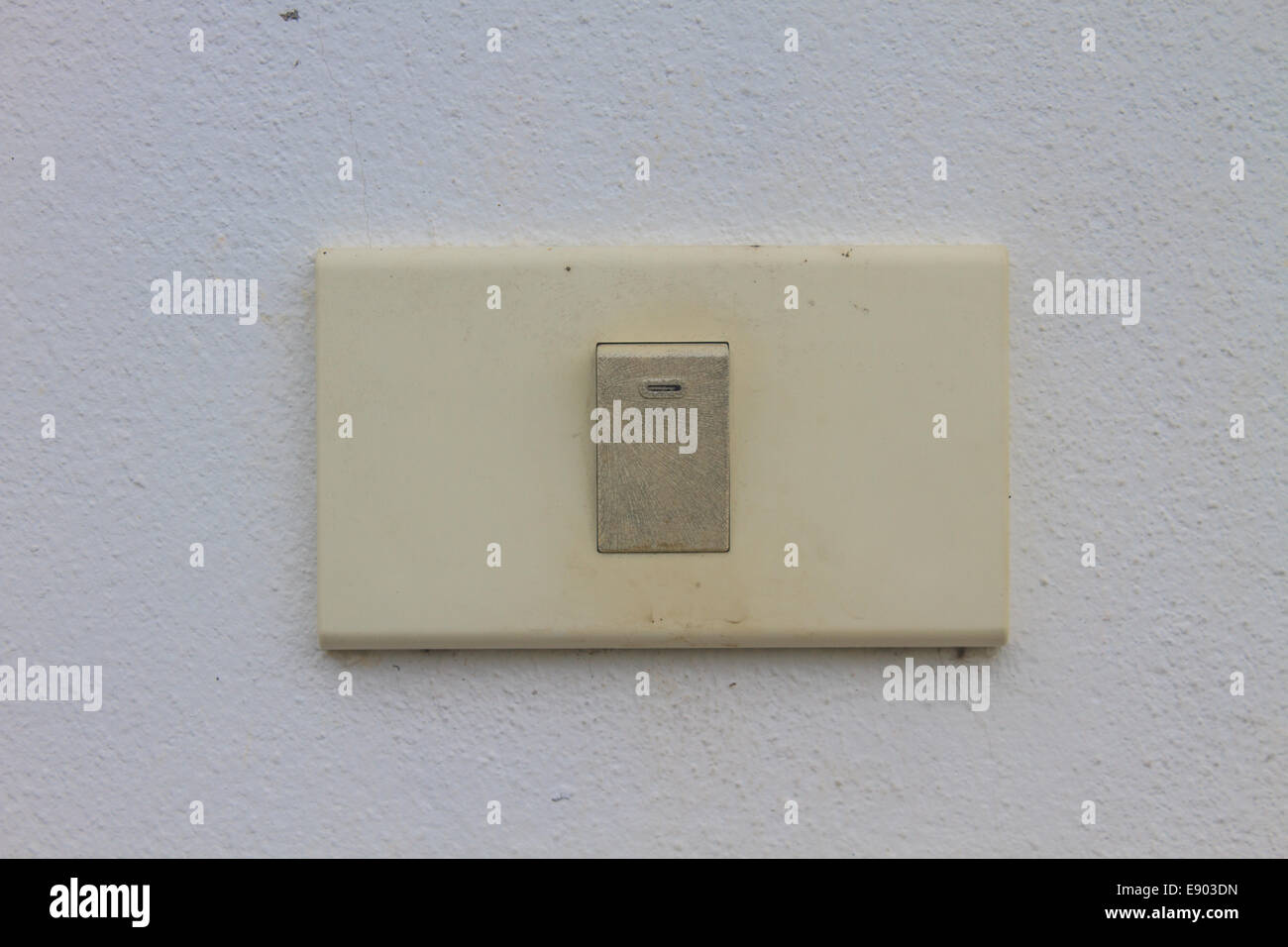 Old light switch hi-res stock photography and images - Alamy