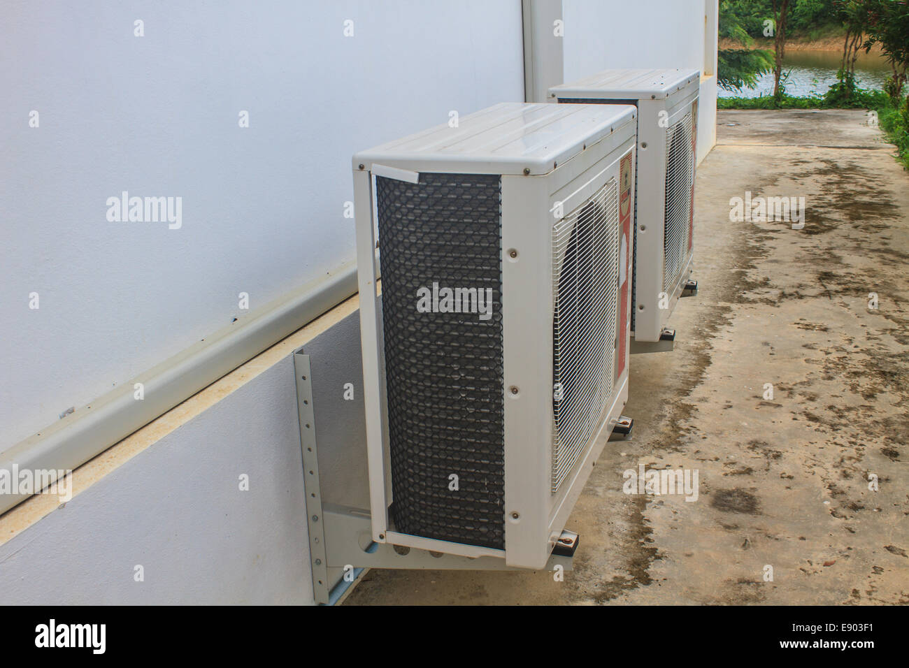 Air compressor units hi-res stock photography and images - Alamy
