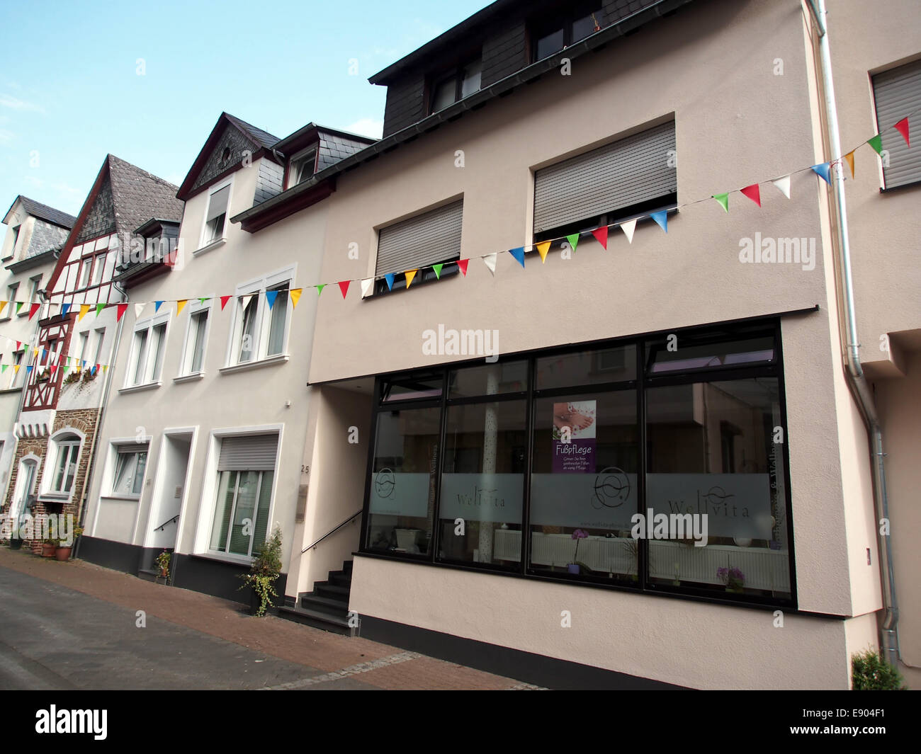 Mosel strasse hi-res stock photography and images - Alamy