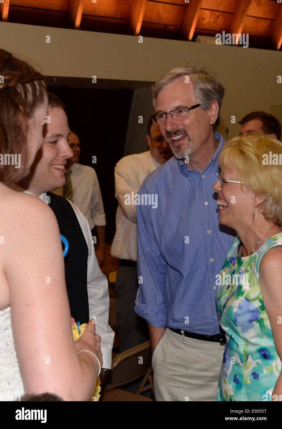 Meet the people hi-res stock photography and images - Alamy
