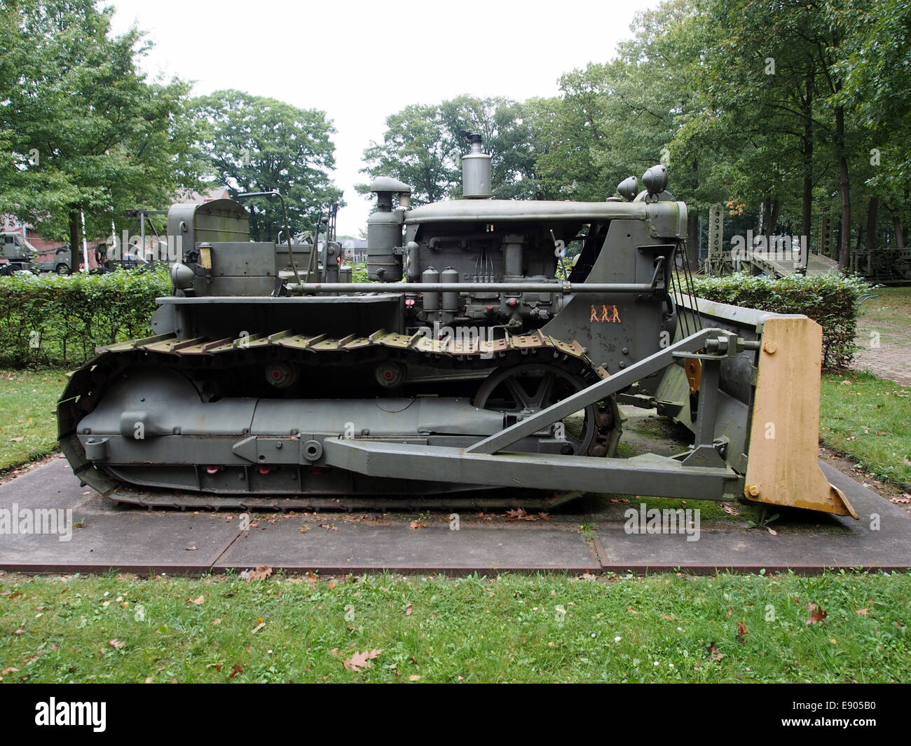 Caterpillar d7 hi-res stock photography and images - Alamy
