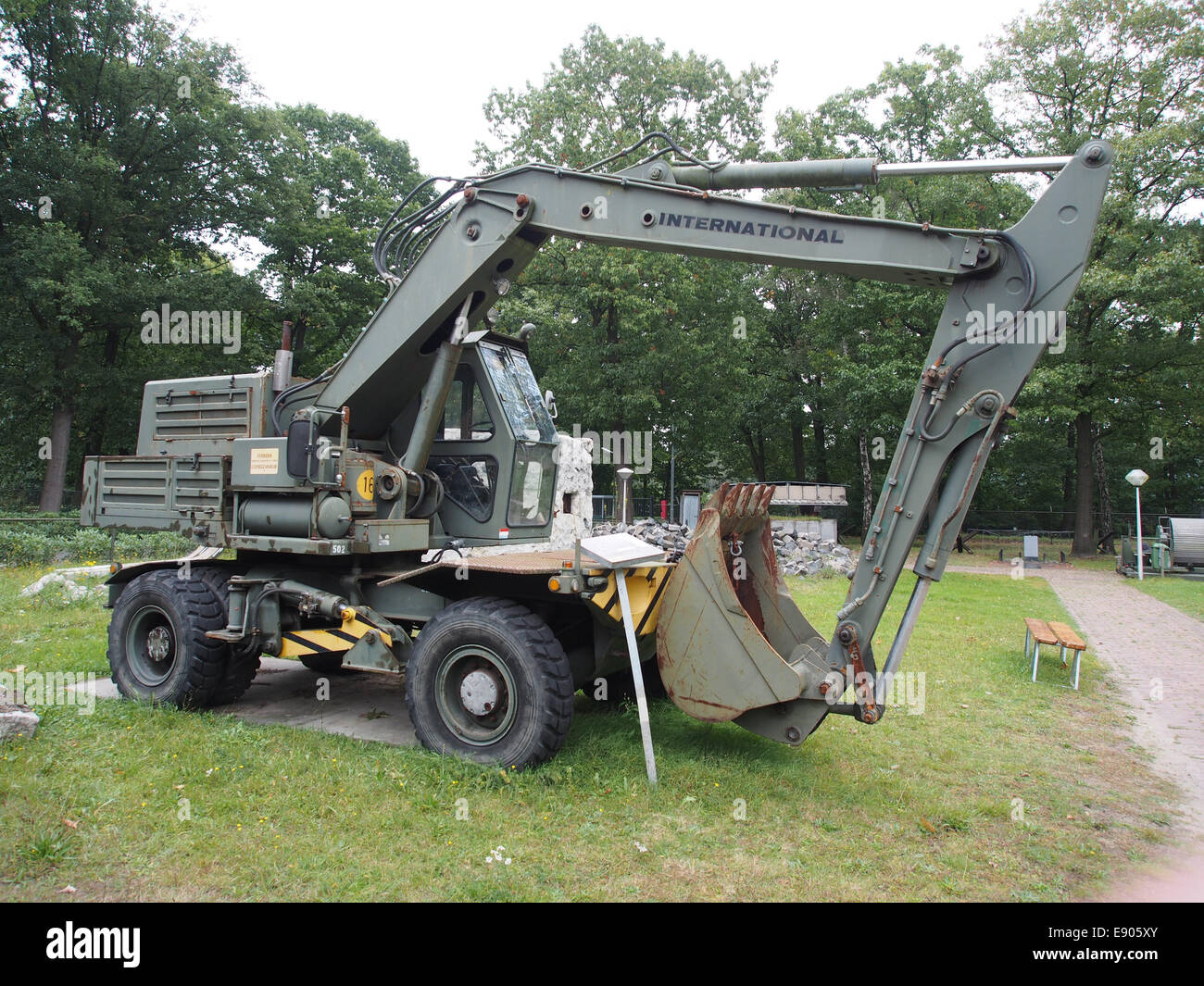 A Dutch Army International excavator on display at the Geniemuseum in ...