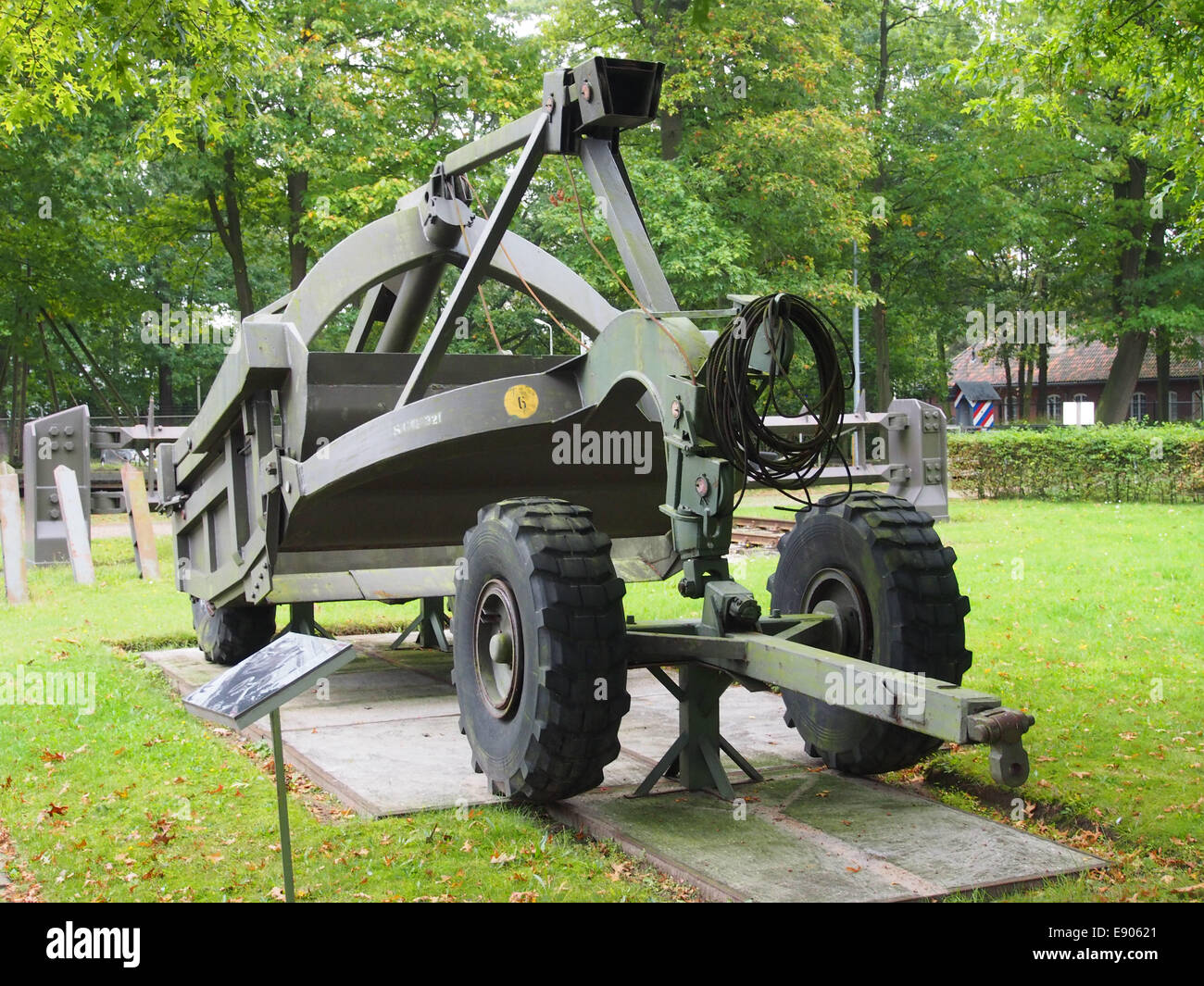 A LeTourneau-Westinghouse Company scraper trailer displayed at the ...