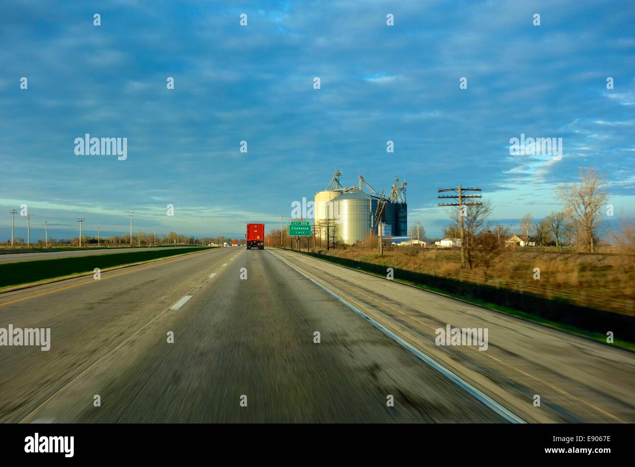 Interstate highway hi-res stock photography and images - Alamy