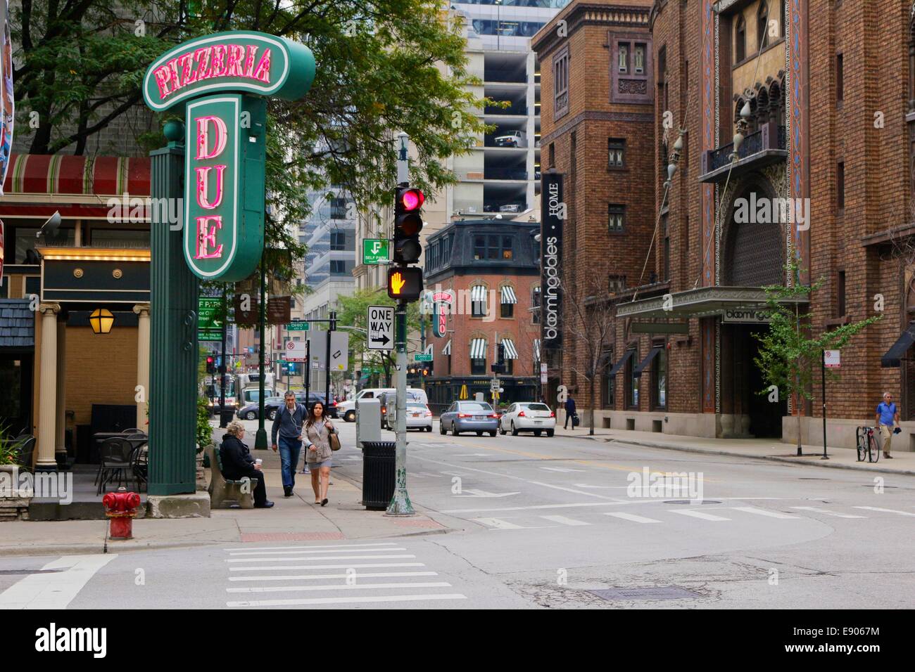 Chicago pizzeria due hi-res stock photography and images - Alamy