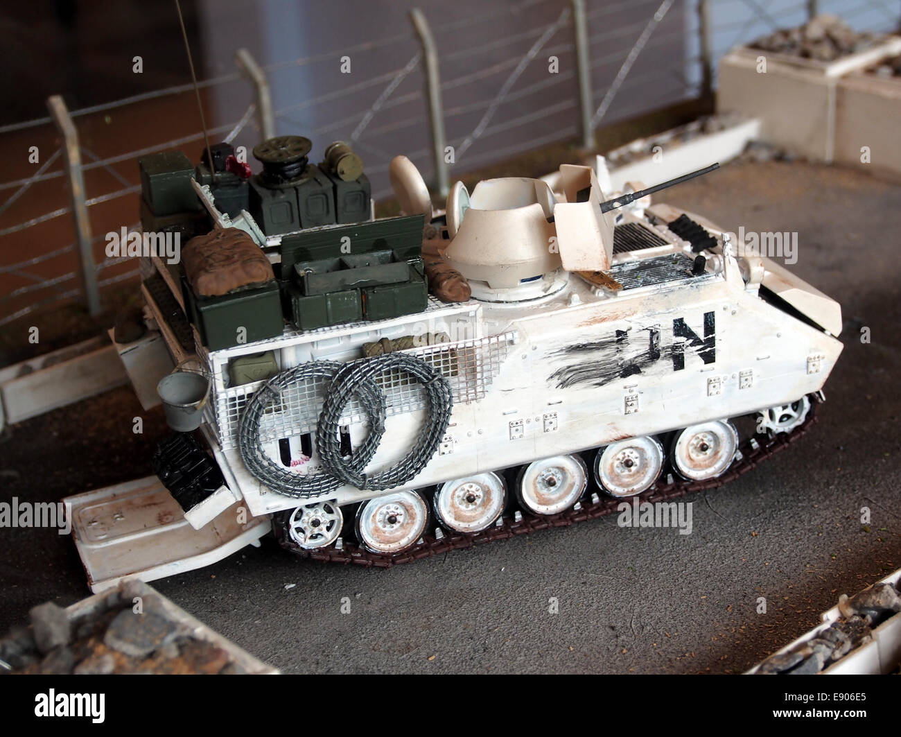 Model van een UN APC op een maquette, foto 2 Stock Photo - Alamy