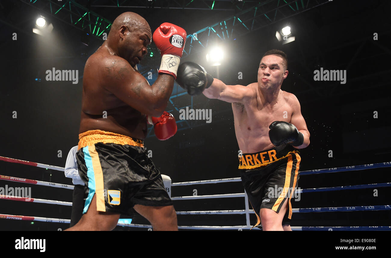 Auckland, New Zealand. 16th Oct, 2014. Sherman Williams v Joseph Parker ...