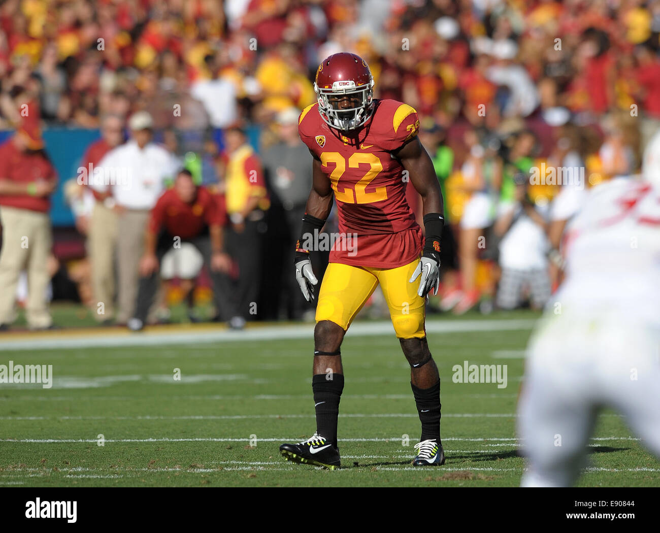 August 30, 2014, Los Angeles, CA.USC Trojans safety (22) Leon McQuay ...