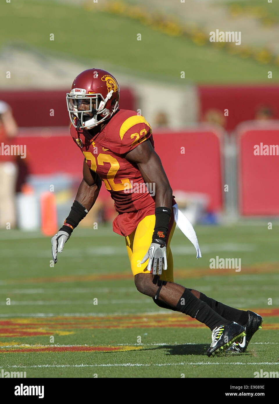 August 30, 2014, Los Angeles, CA.USC Trojans safety (22) Leon McQuay ...