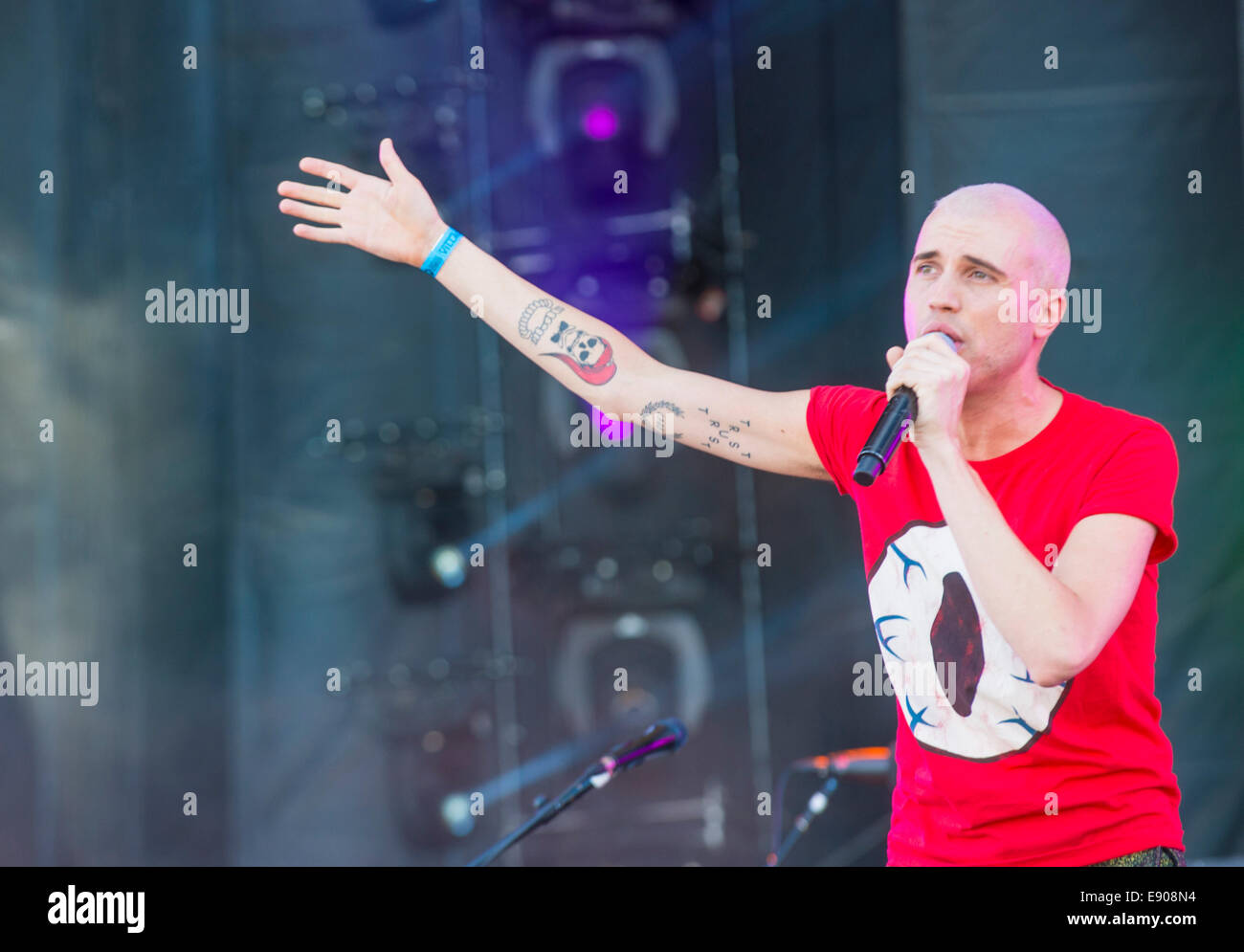 The neon trees hi-res stock photography and images - Alamy