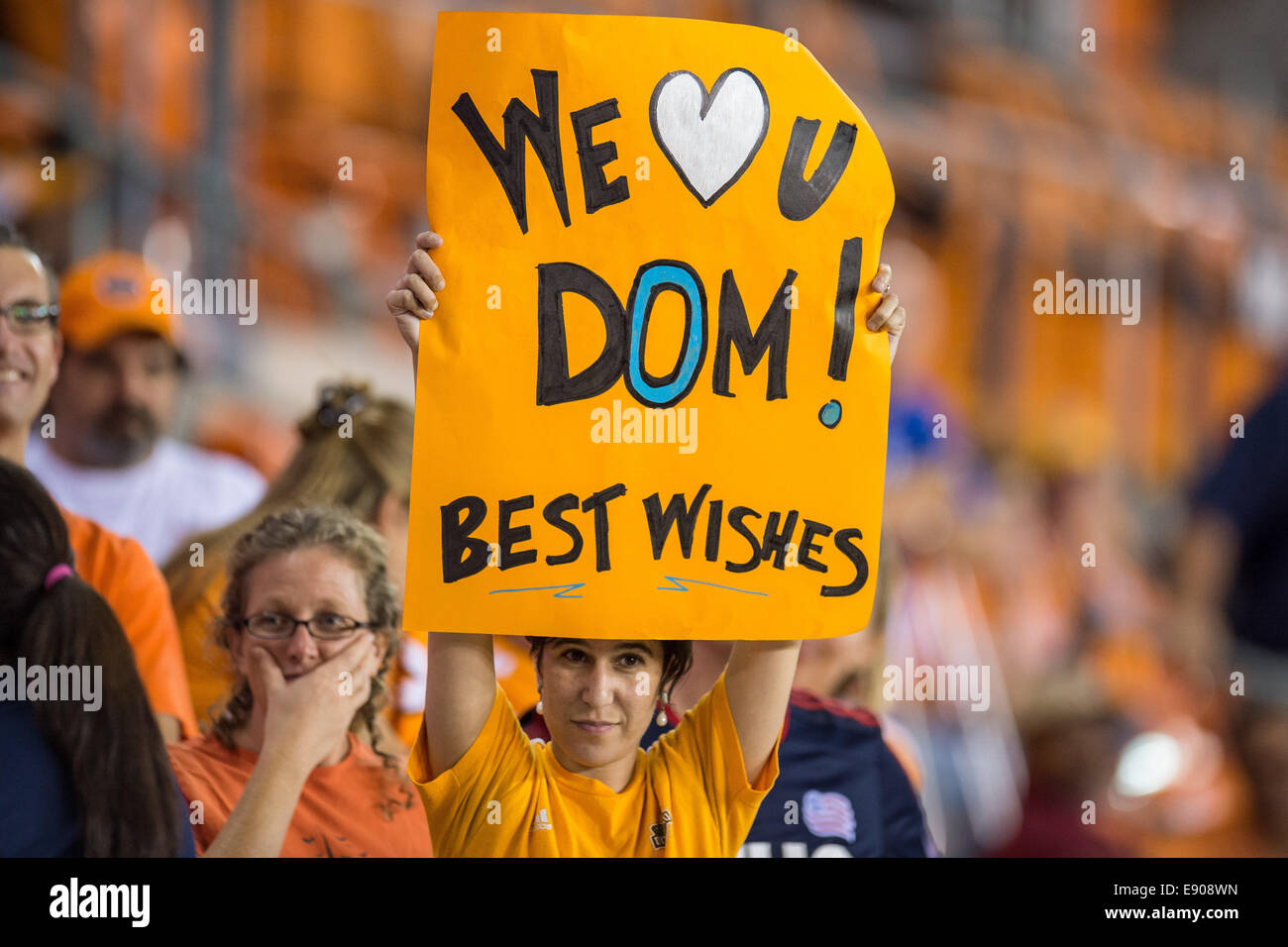Houston, Texas, USA. 16th Oct, 2014. Fans hold signs support departing ...