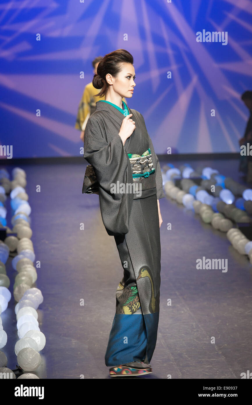 Tokyo, Japan. 16th Oct, 2014. JOTARO SAITO Spring/Summer 2015 - Tokyo ...