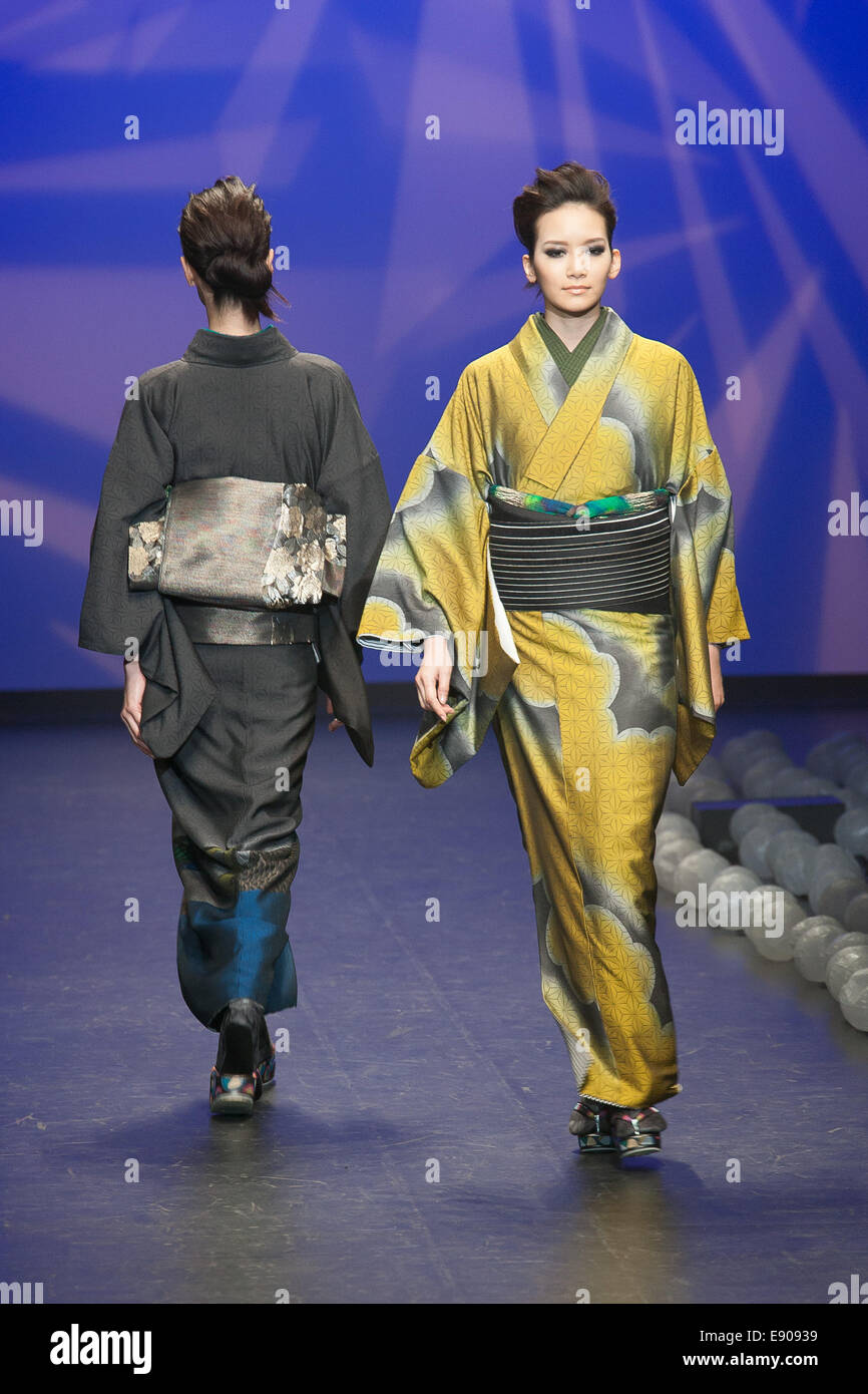Tokyo, Japan. 16th Oct, 2014. JOTARO SAITO Spring/Summer 2015 - Tokyo ...