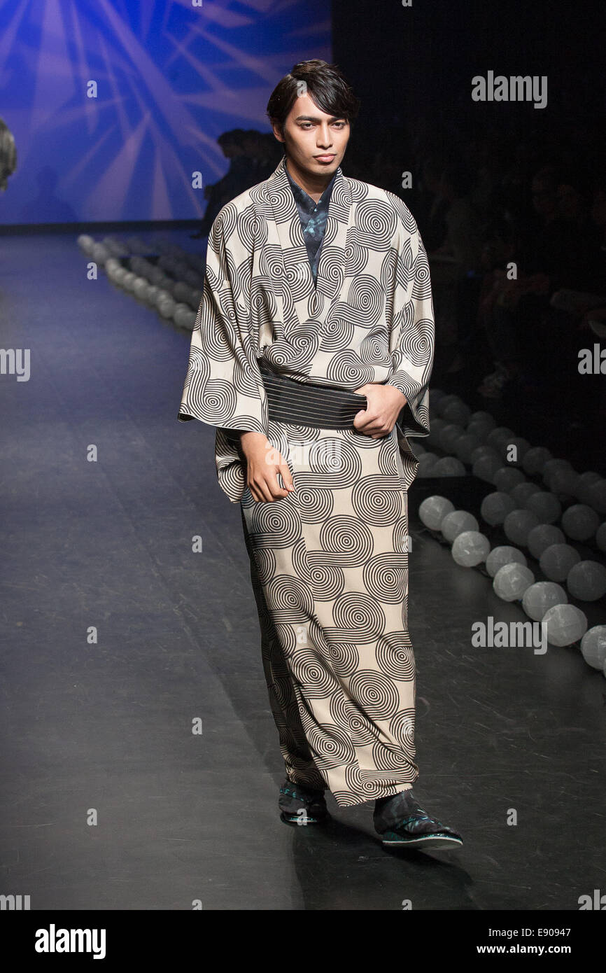 Tokyo, Japan. 16th Oct, 2014. JOTARO SAITO Spring/Summer 2015 - Tokyo ...